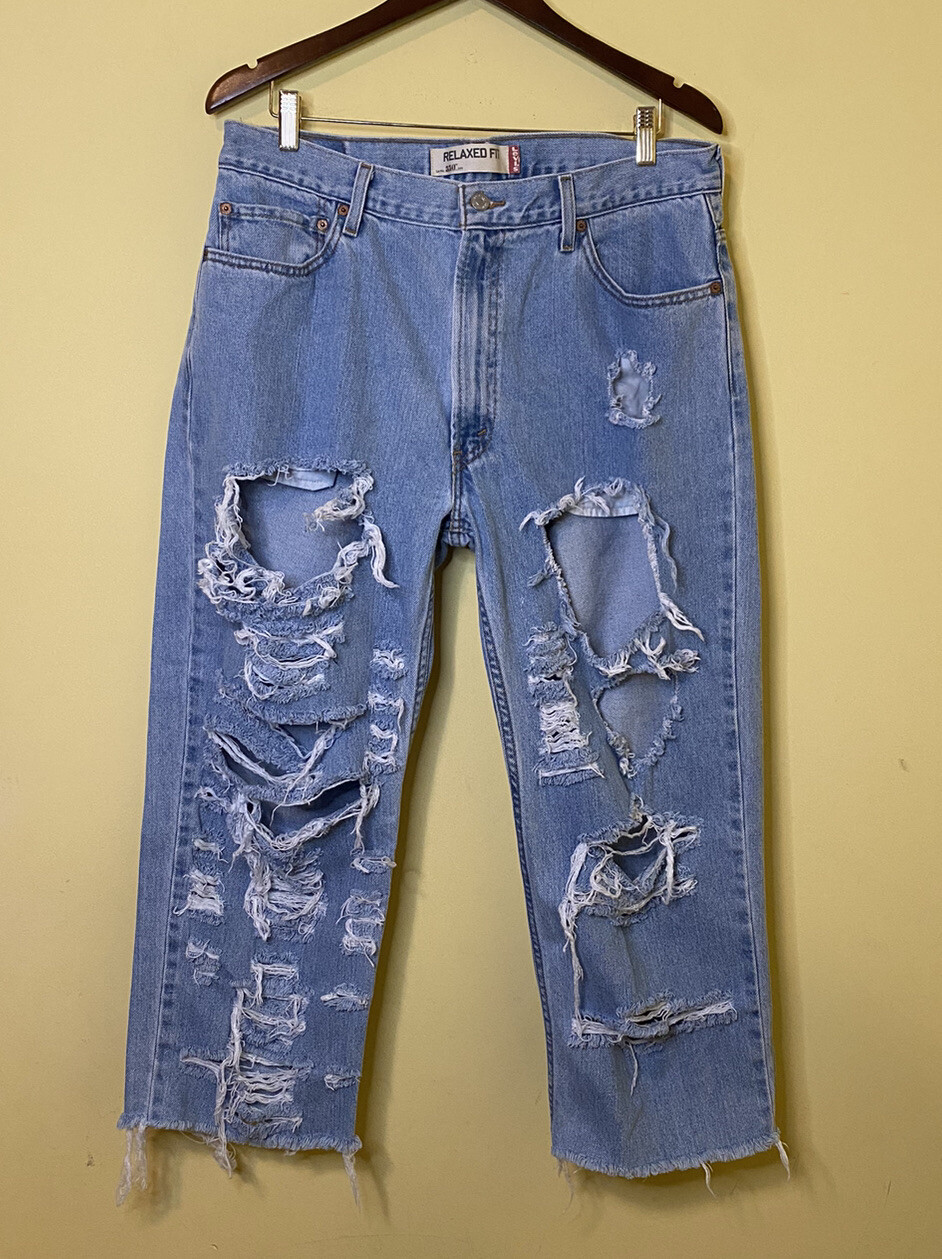 Levi’s Relaxed Fit Heavily Distressed Raw Hem 550 Jea… - Gem