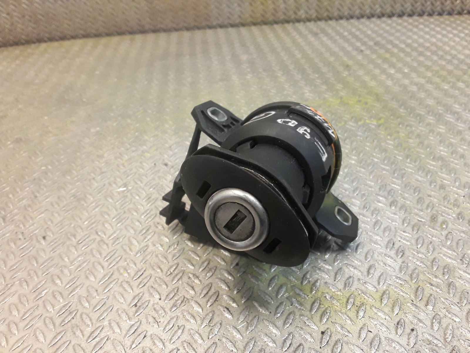 BMW 3 E90 Tailgate Open Switch Boot Lid Barrel Lock 3 SERIES E90 E92 ...