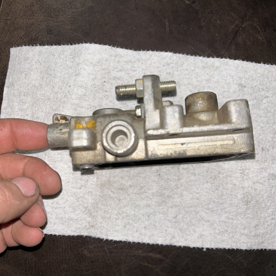 Bosch Diesel Fuel Injection Pump throttle side cover plate 1 465 530 ...