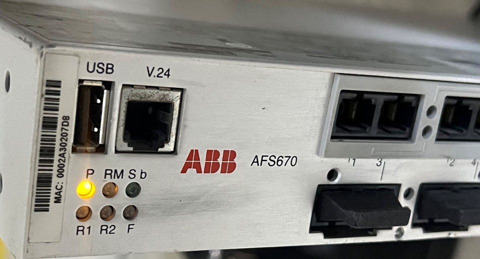 ABB AFS670 19" Ruggedized Switch AFS670-EREEDDDSSEEEEEEEPZYX05.1.00 | eBay