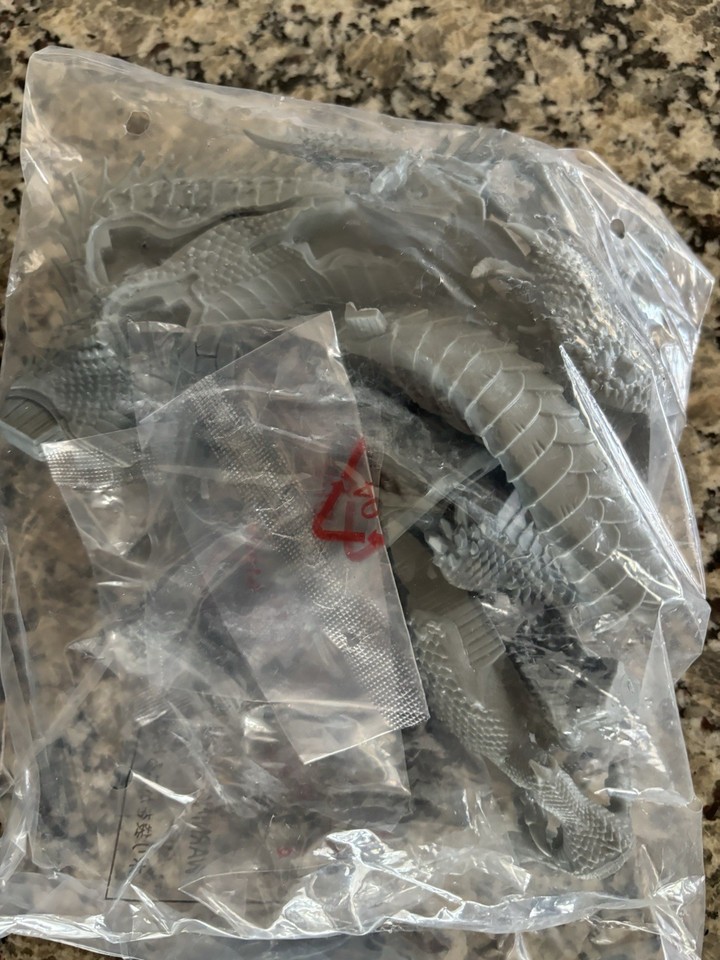 Reaper Miniatures Bones 6 30th Anniversary Dragon KS Kickstarter Knight ...