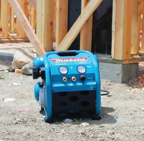 Makita MAC2400 2.5HP 4.2CFM 90PSI 4-Pole Motor Air Compressor Twin ...