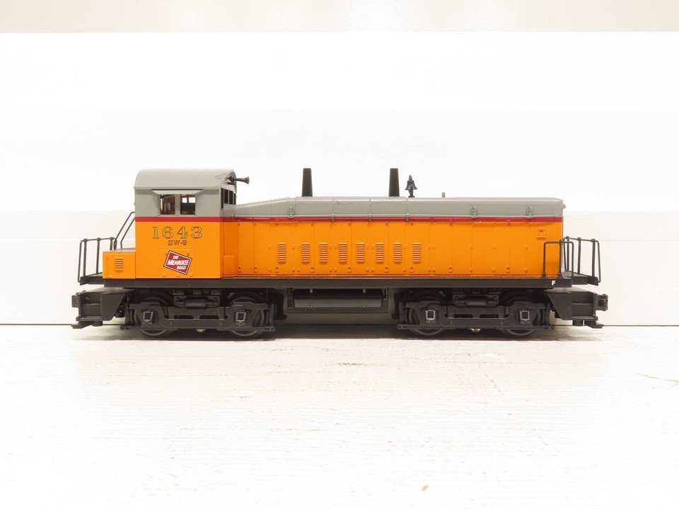 MTH 30-2444-1 Milwaukee Road SW-9 Switcher Diesel Engine LN | eBay