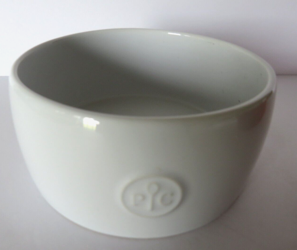 Pampered Chef Microwave Pasta Cooker Red Silicone Lid White Ceramic ...