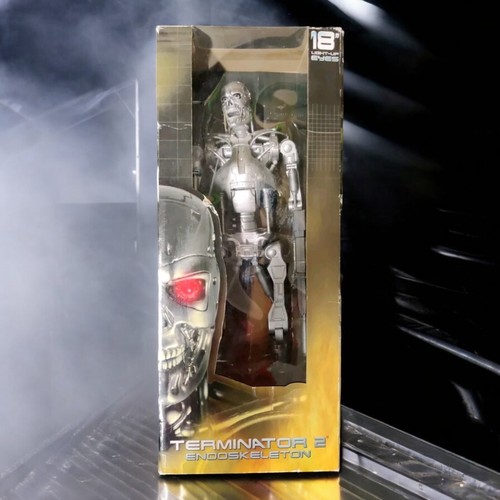 Vtg NECA Terminator 2 Endoskeleton T-800 Light up Eyes 1/4 Scale 18 ...