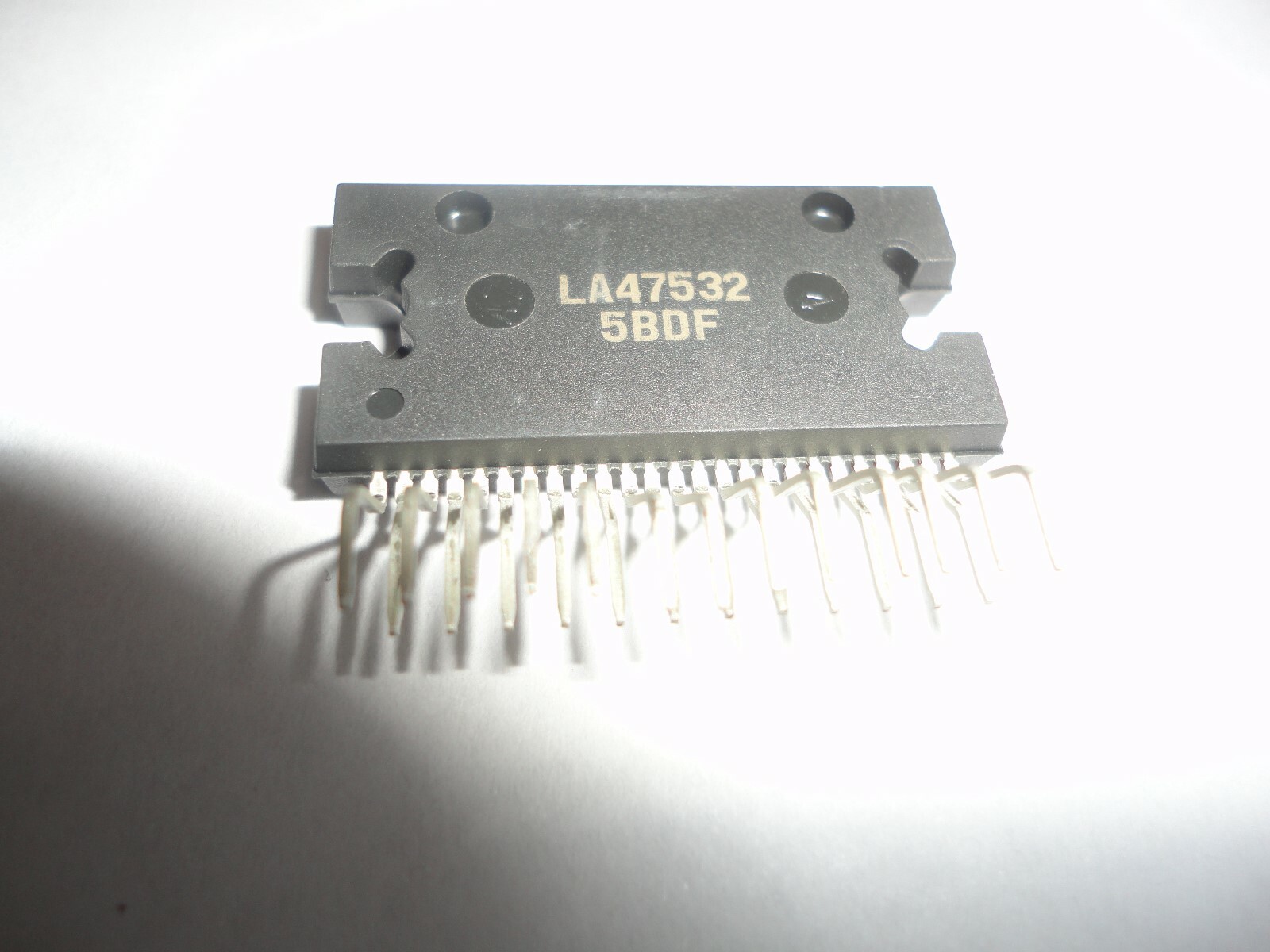 SANYO POWER AMPLIFIER IC LA47532 USED IN VARIOUS APPLICATIONS FREE USA ...