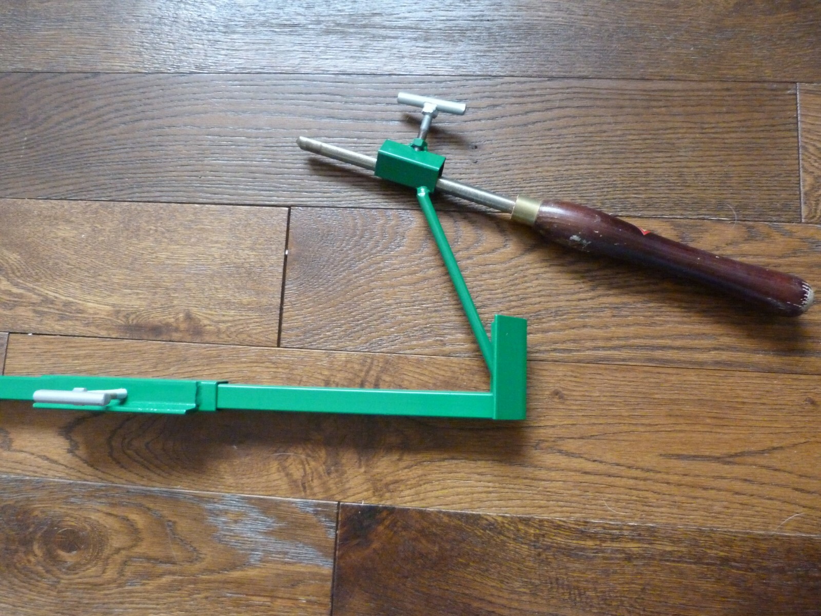 Wood chisel sharpener jig tool turning gouge fingernail two jigs lathe ...