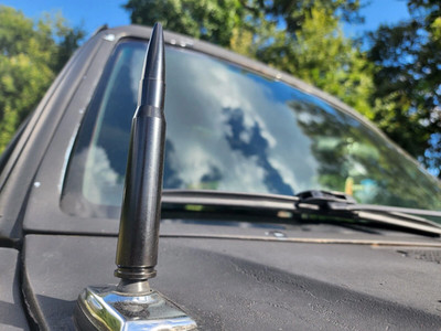 Bullet Style 0.5 Cal Black Antenna Mast Radio AM/FM for Ford Bronco ...