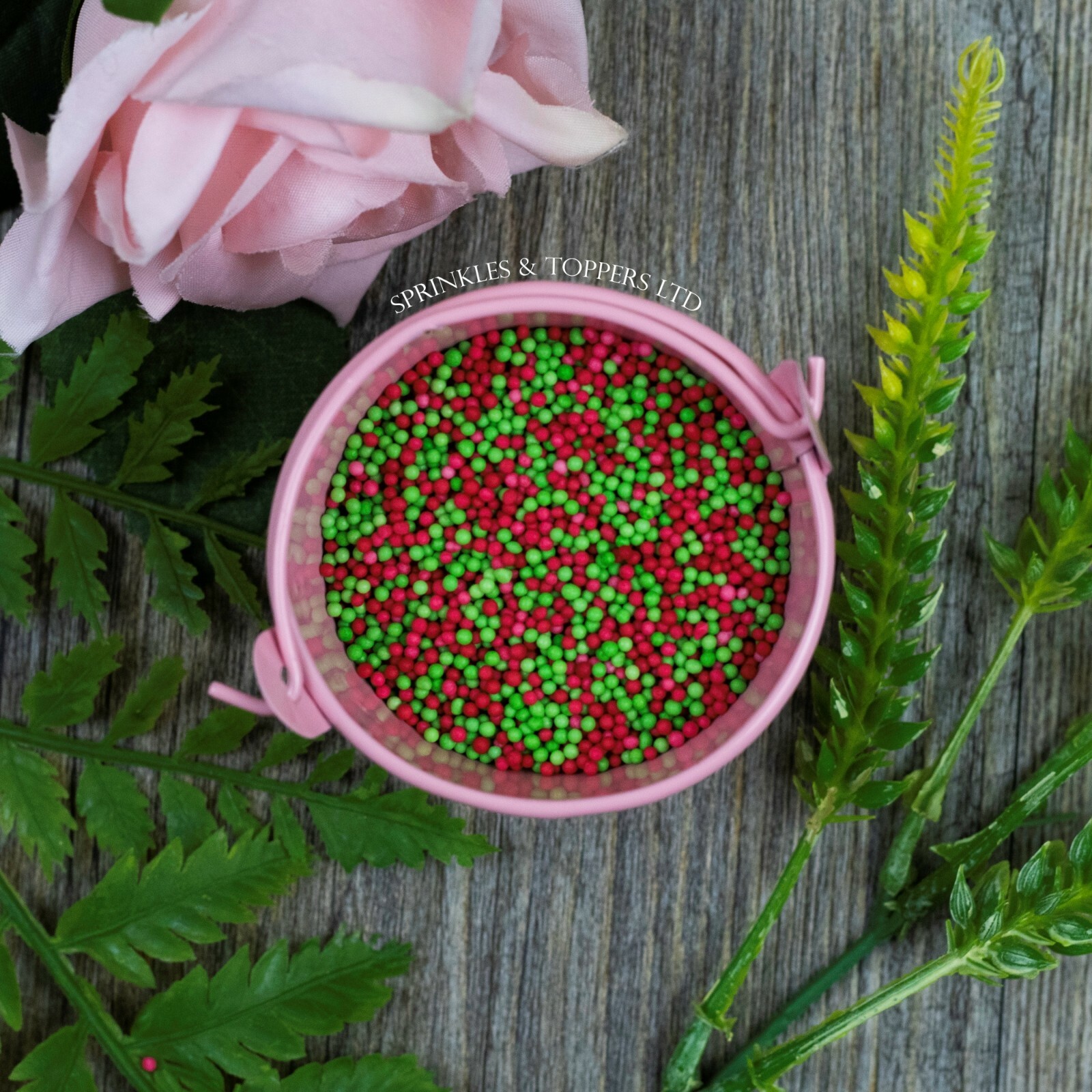 Red & Green 100s & 1000s Sprinkles Cupcake / Cake Decorations christmas ...