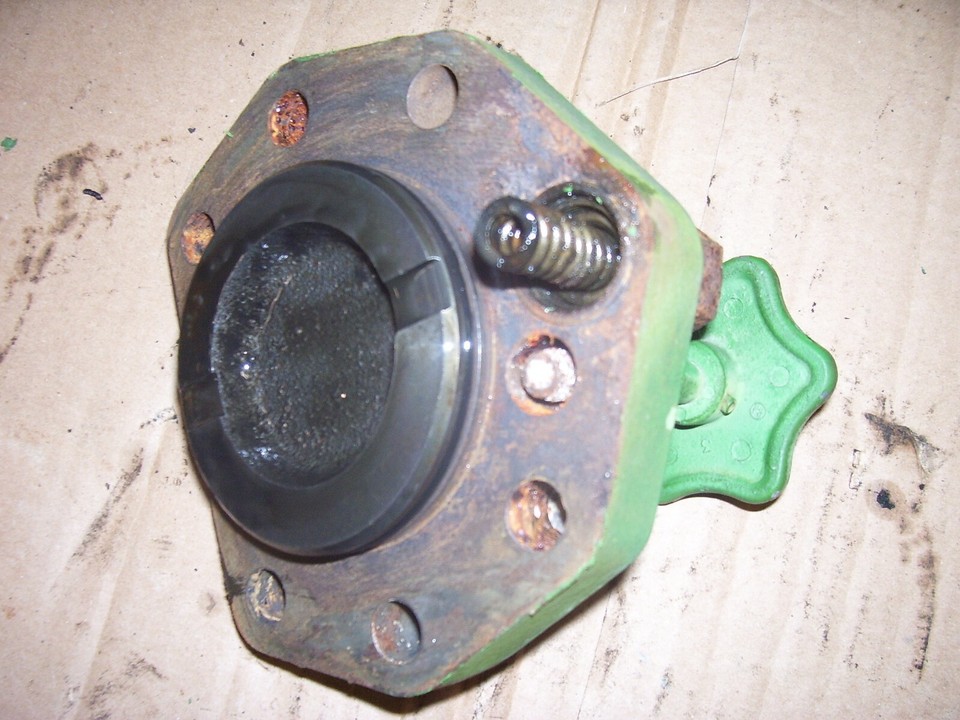 VINTAGE JOHN DEERE 950 ?? COMPACT TRACTOR -3 POINT CYLINDER END PLATE ...