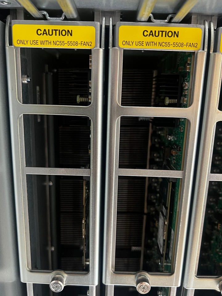 Cisco NCS-5508 with NC55-RP-E 3x NC55-5508-FC2 3x NC55-5508-FAN2 ...