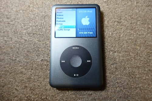 1 Day Auction! NEAR-MINT (512 GB) Gray 7th Gen iPod Classic 512GB 256 160 120 80 | eBay