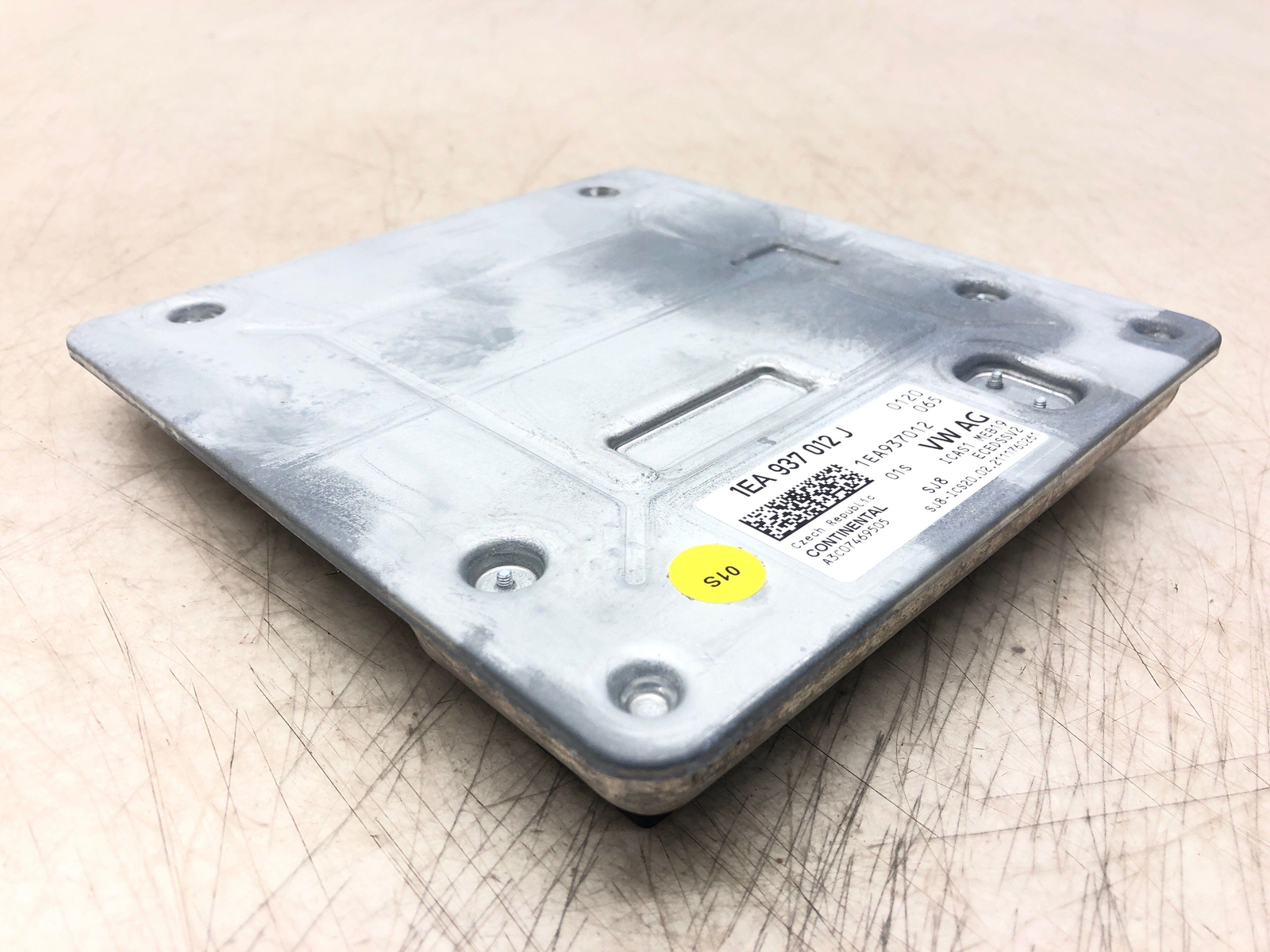 2021 2022 VOLKSWAGEN ID4 BCM CCU CENTRAL CONTROL UNIT BODY CONTROL ...