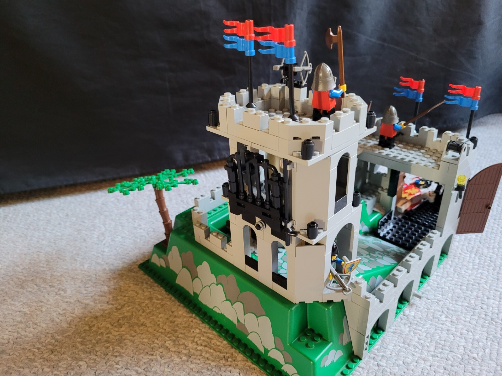 Vintage Lego Castle Set 6081 - King's Mountain Fortress - Complete/No ...