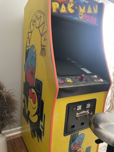PAC-MAN ARCADE MACHINE by MIDWAY (requires repair) | eBay