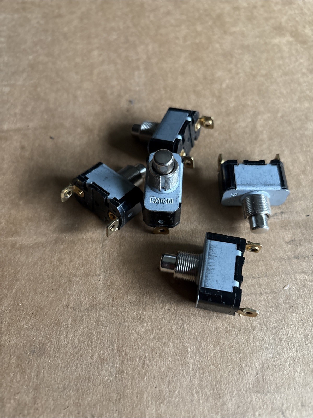 Eaton E10P115RS E10 Push Button Toggle Switch *5 Pack* | eBay
