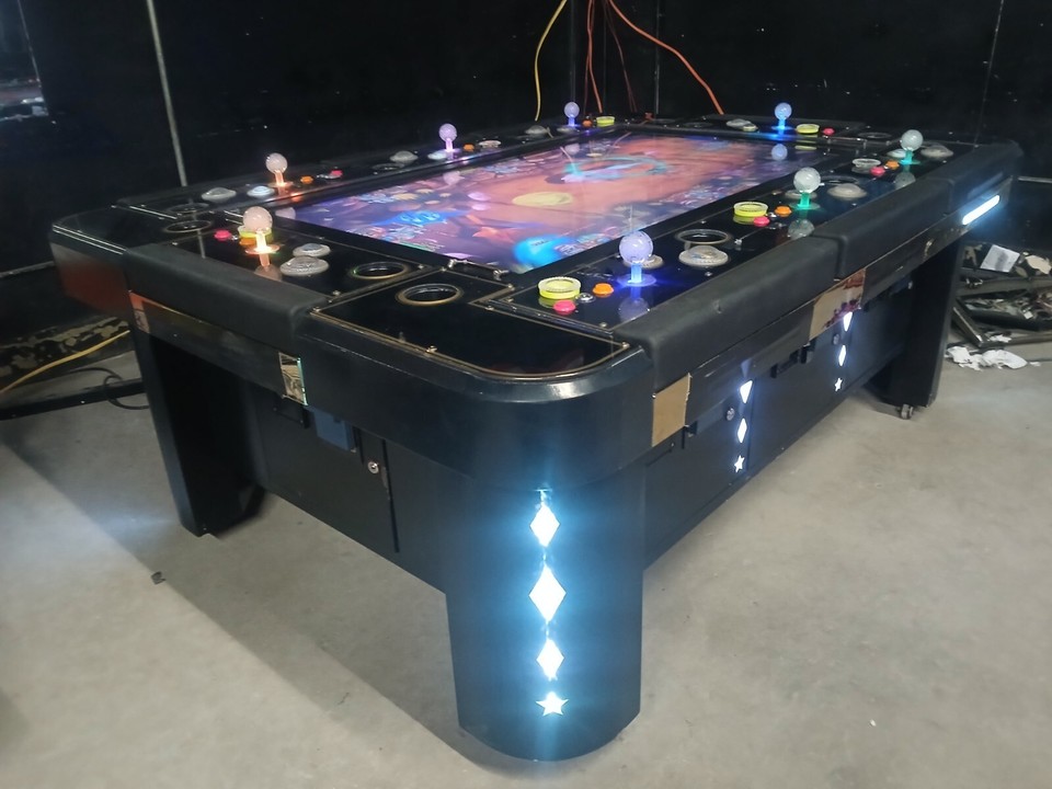 8 Player Fish Table For Gameroom or slots. Excellent condition ...