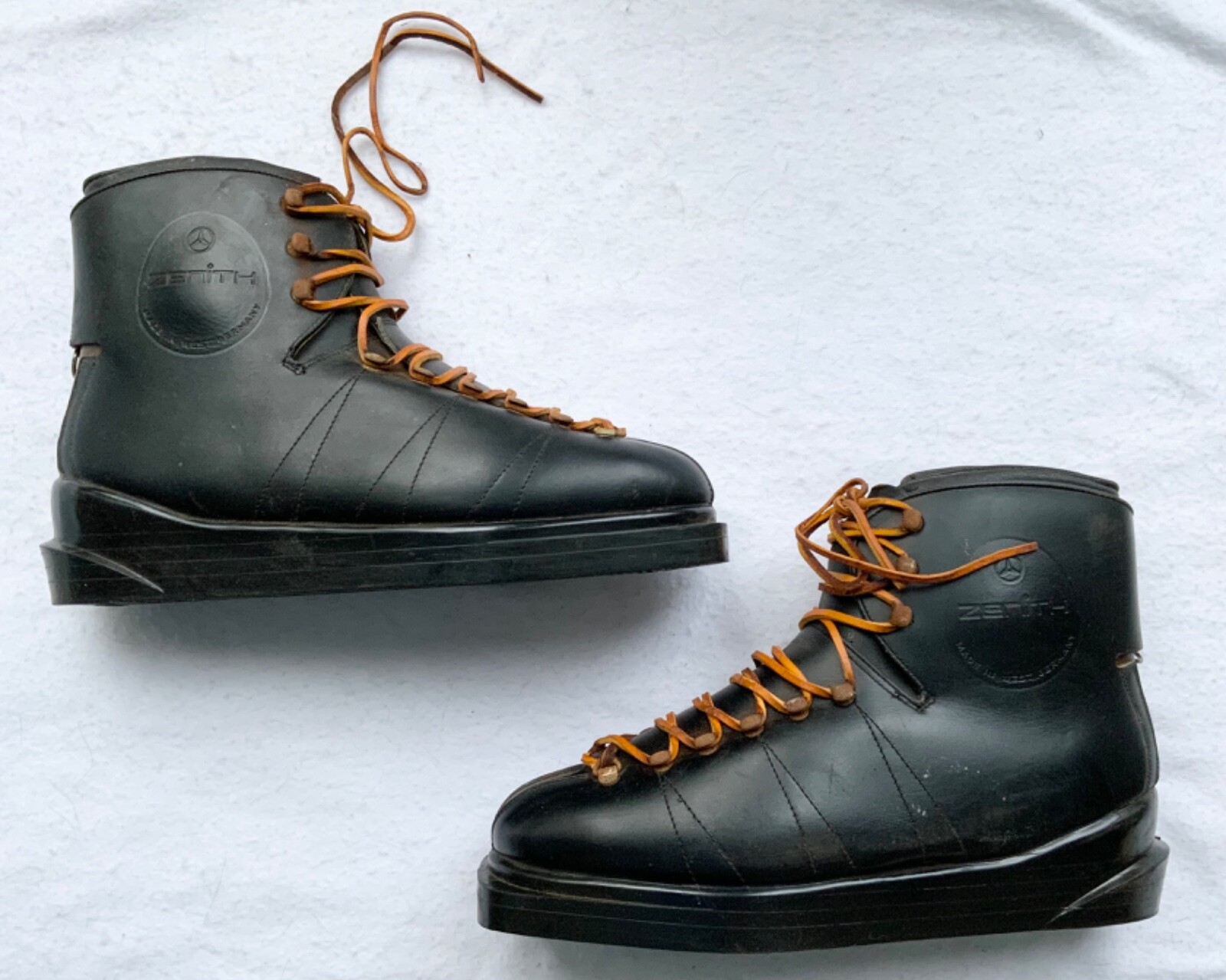 Vintage Pair of ZENITH Leather Ski Boots with Original Box | eBay