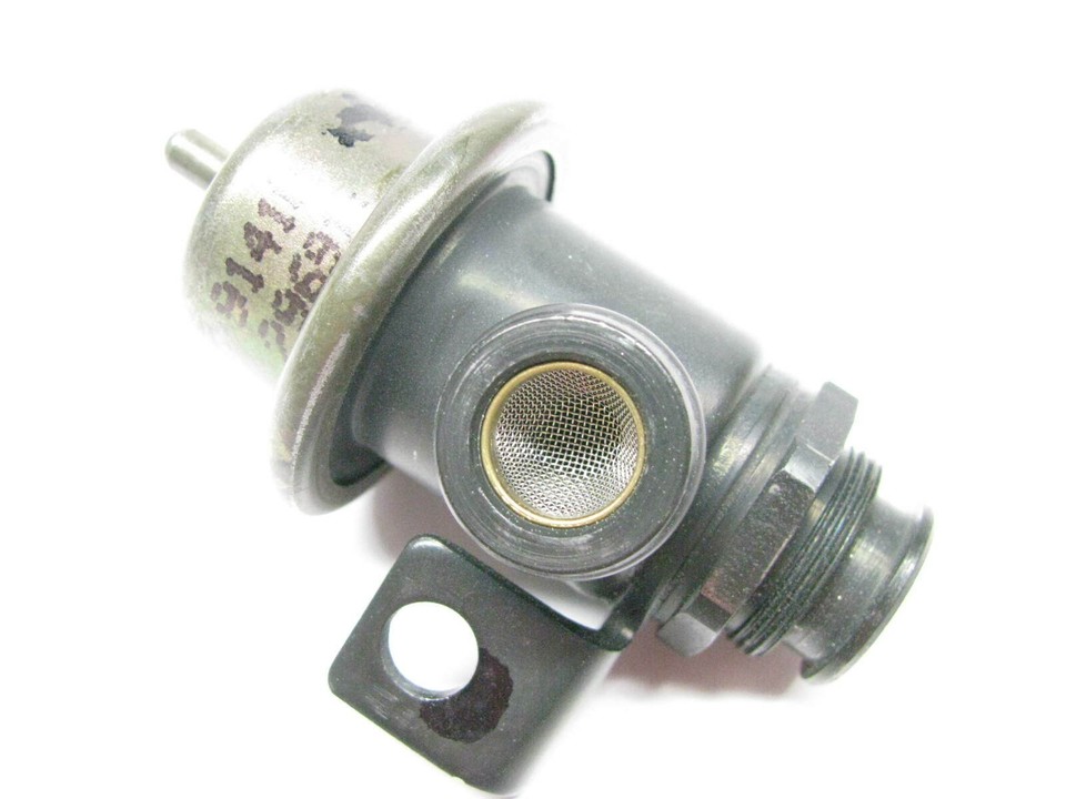Standard Motor PR254 Pressure Regulator – Compact Design (6.35cm X 6.35cm)