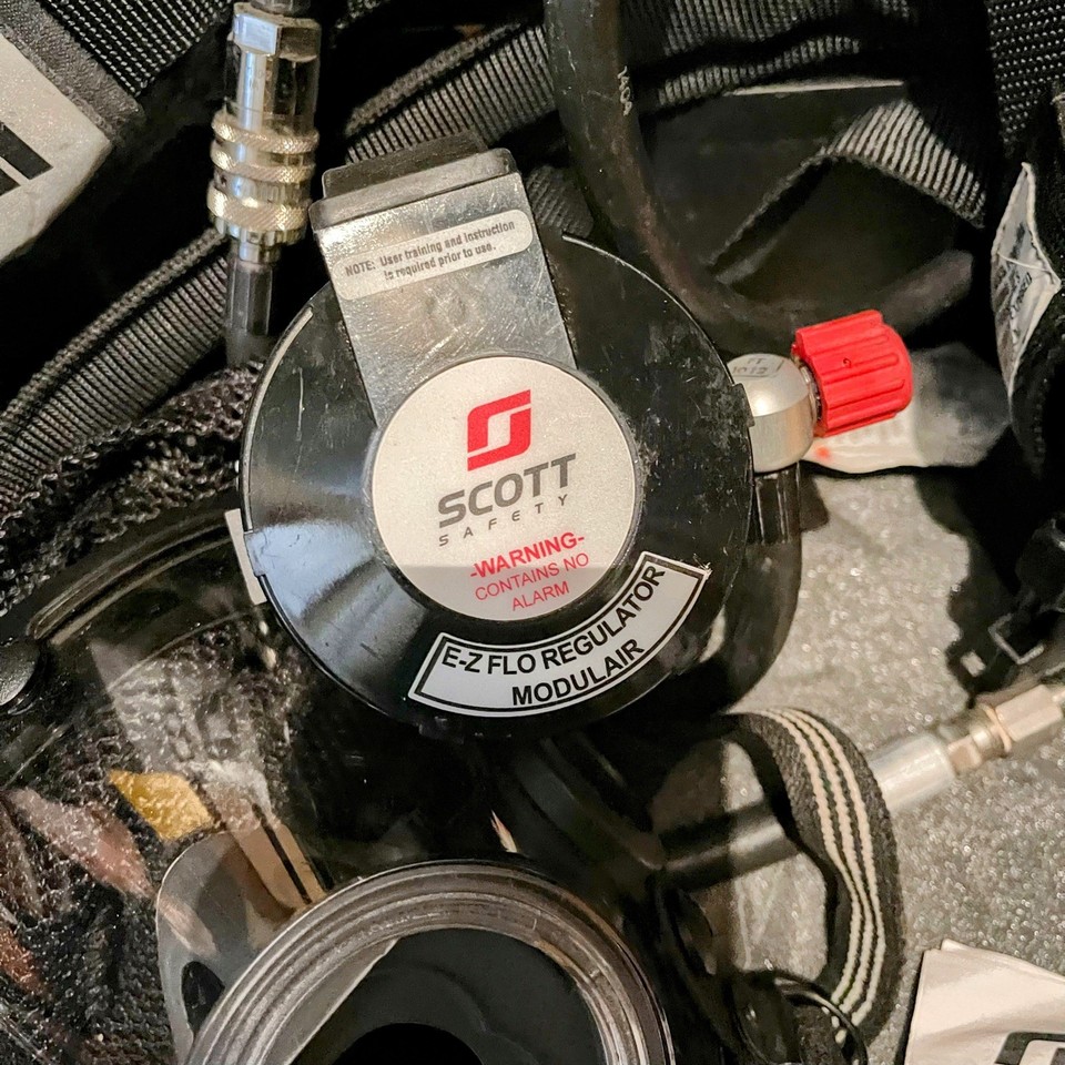 Scott SCBA SKA PAK 2216 PSI Tank ,Harness & Air Mask with case | eBay
