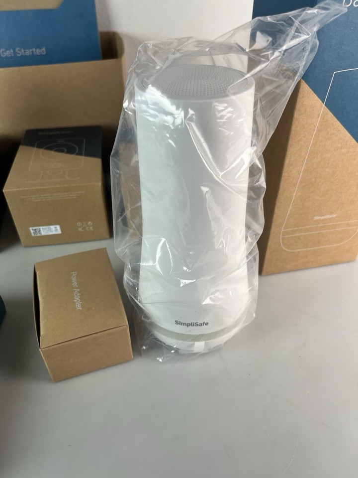 NEW Simplisafe Wireless Home Security System | eBay