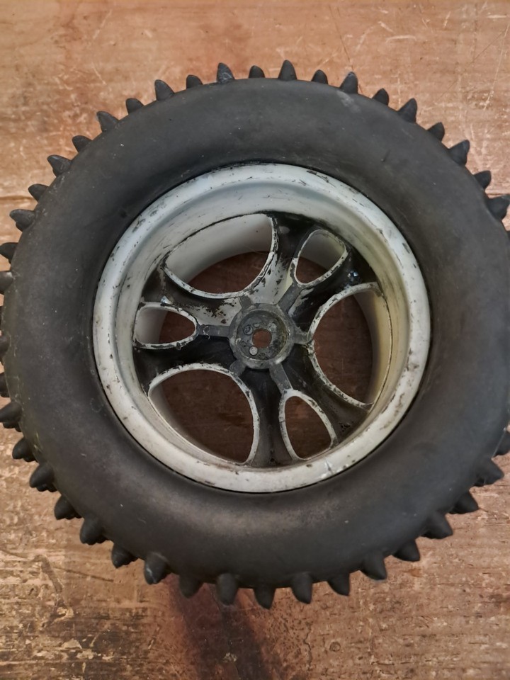 Rare Traxxas Sport Maxx Wheels Tires 3 Spoke Rims 14mm Hub Emaxx Tmaxx ...