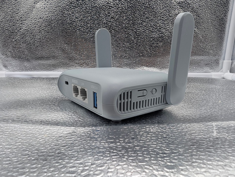 GL.iNet Beryl AX GL-MT3000 WiFi 6 Travel Router VPN Gigabit Portable ...