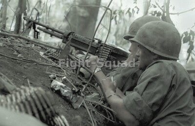 Picture Photo Vietnam War 1966 Soldiers Covering Fire with M60 machine ...