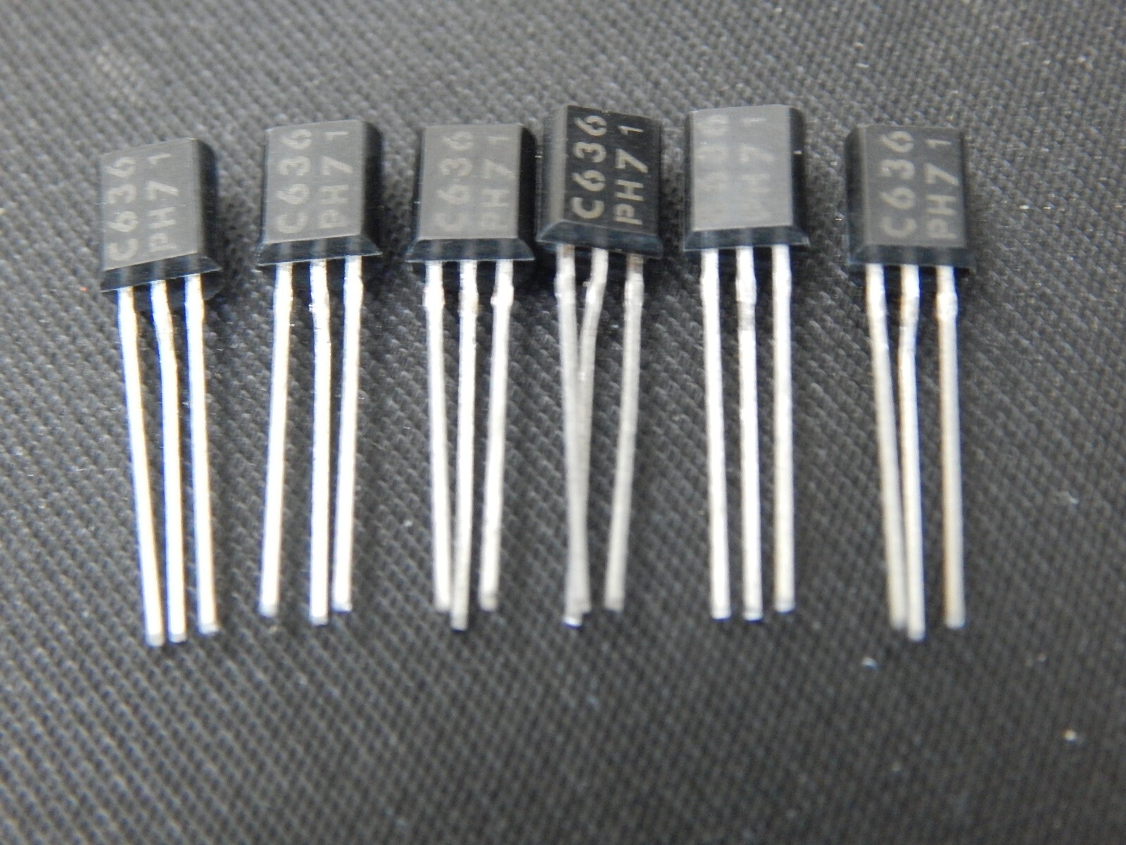 PHILIPS BC636 TRANSISTOR GP BJT PNP 45V 1A TO-92 - PIECES - FAST SHIP ...