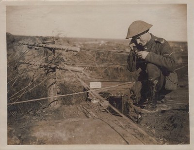 WW1 British signaller France testing field telephone RARE 1917 ...