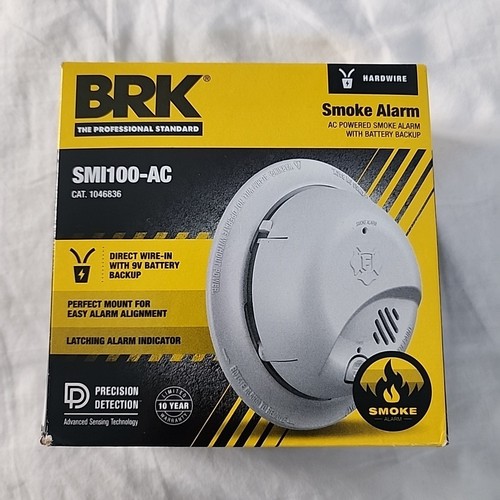 First Alert Smoke Detector 9120B Hardwired Alarm AC Powered With ...