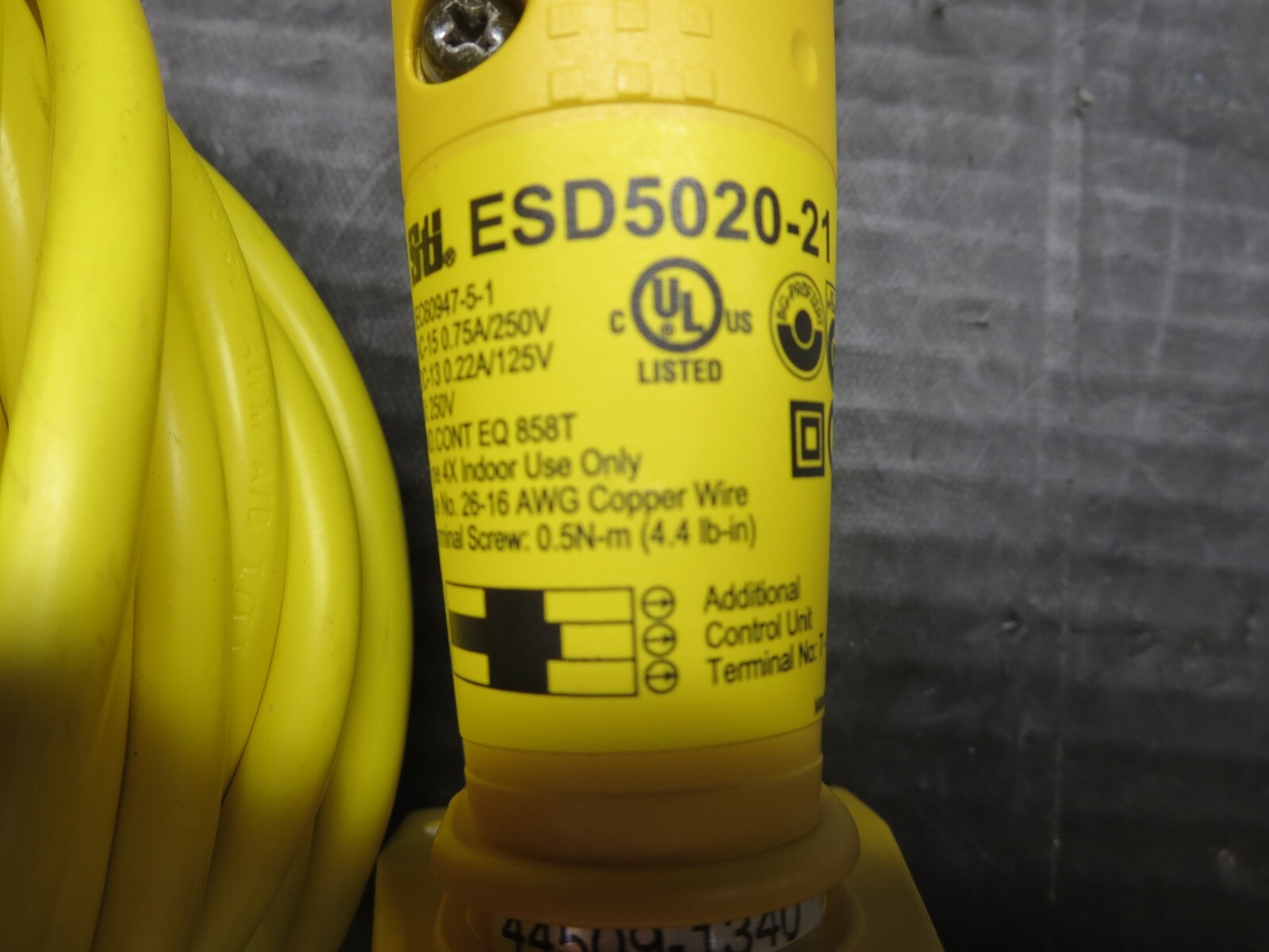 STi Omron, ESD5020-21, Safety/Enabling Switch,W/10 Meter Cable & 4 Pin ...
