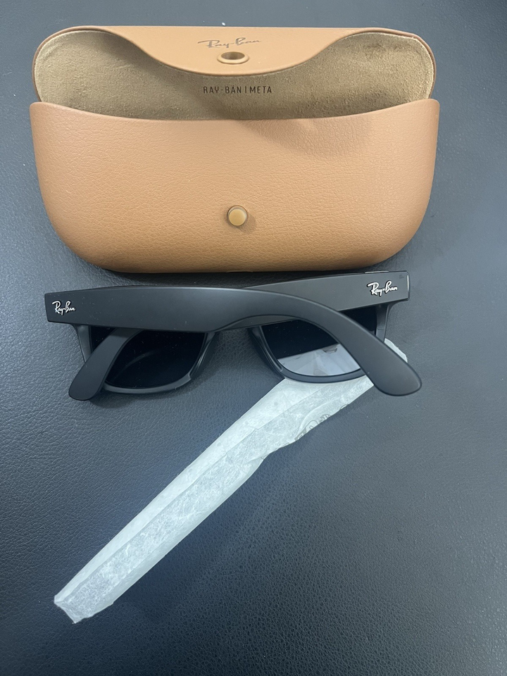 Ray-Ban Meta Wayfarer Smart Sunglasses w/ Charging Case | eBay