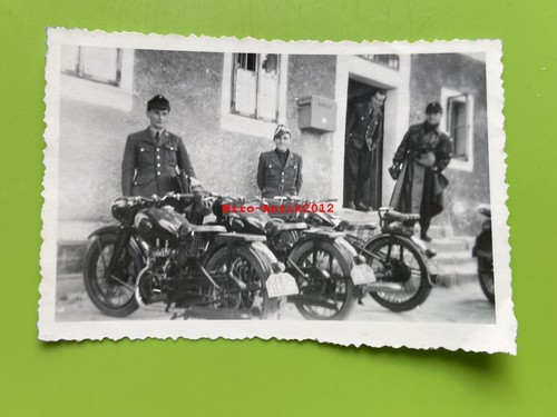 Foto, Nachkrieg, Grenzer, Grenz Soldaten und ihre Maschinen, Krad (N ...