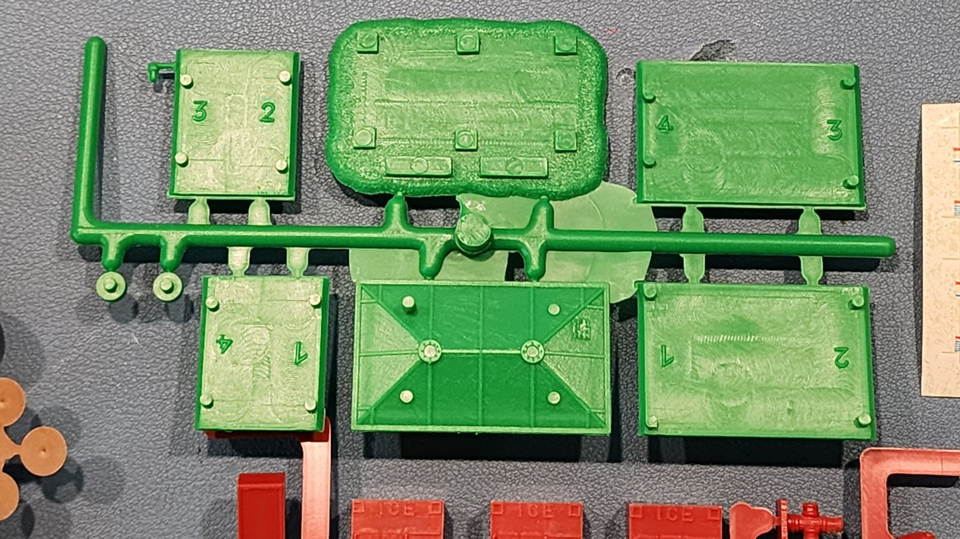 HO Scale AHM Trackside Accessories Kit #5874 Outhouse Vending Machines ...