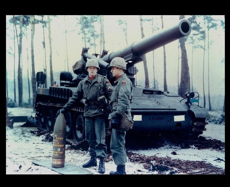 Nuclear Atomic Artillery PHOTO Atomic Projectile Cannon Army Soldiers ...