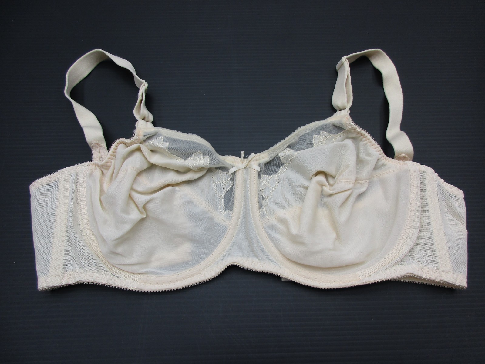 38DD Bali Beige Women's Underwire Back Closure Unpadded Full Coverage ...