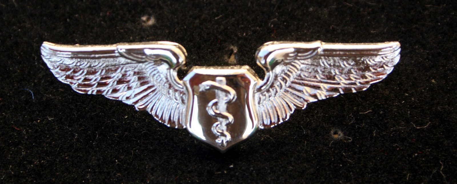 US AIR FORCE FLIGHT SURGEON MINI PIN AVIATION MILLITARY BADGE HEALTH ...