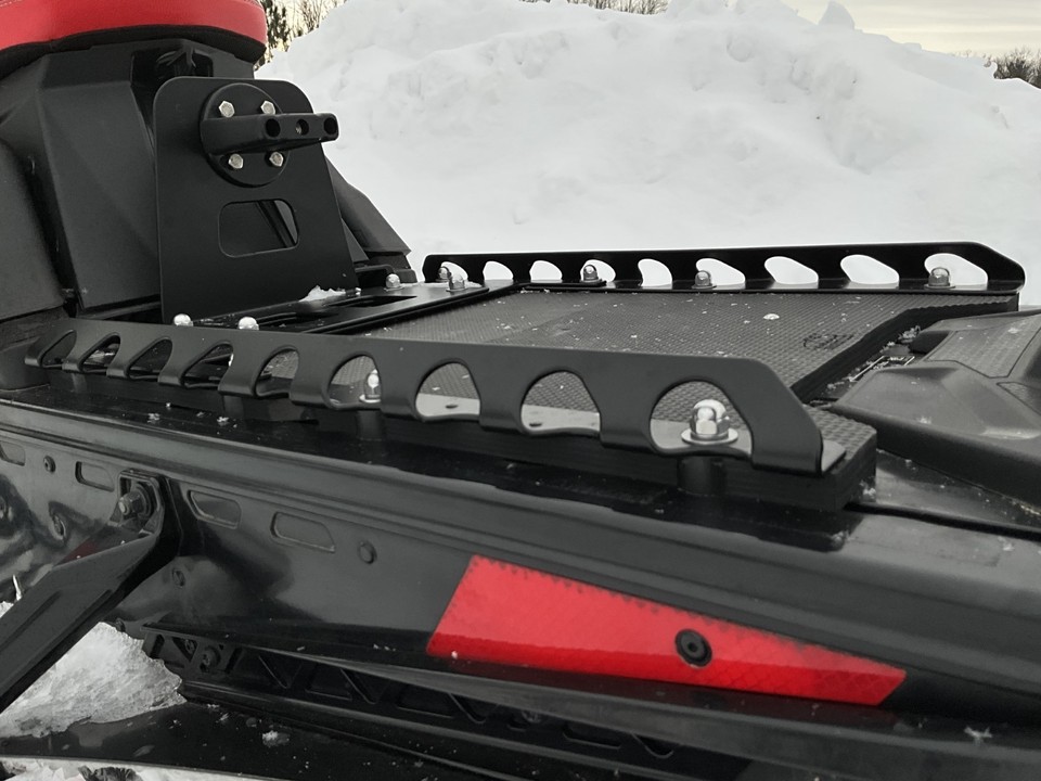 POLARIS SNOWMOBILE REAR TUNNEL STORAGE GAS CARGO UTILITY RACK. (Black ...