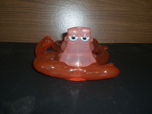 Disney Finding Dory Change & Chat HANK Playset - TALKS & CHANGES COLOR ...