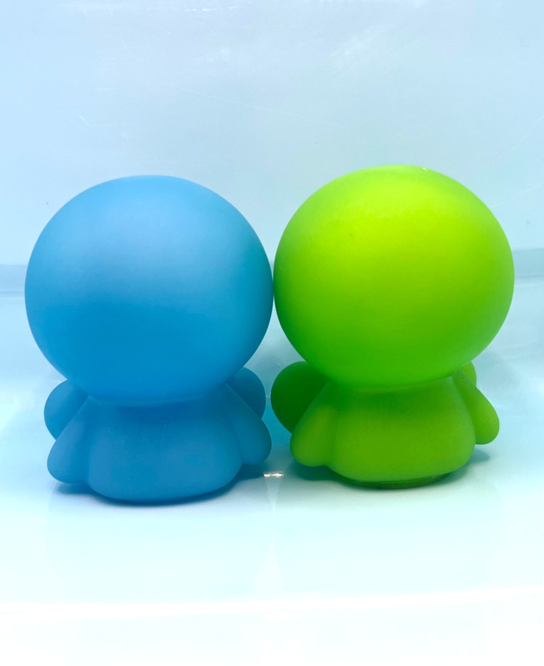 Set of 2 Aliens – Blue & Green 3" Plastic Bathtub Toy Alien Sci Fi ...