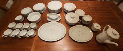 Johann Haviland, Bavaria Germany, 71-pc Forever Spring, China Serving ...