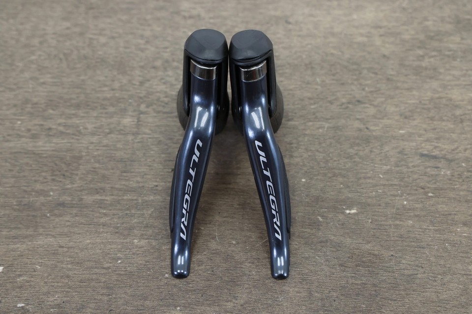 Shimano Ultegra R8050 Di2 11 Speed Electronic Rim Brake Road Groupset ...