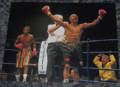 STEVE ROBINSON - BOXING CHAMPION - 10x8 PHOTO SIGNED. (159) | eBay