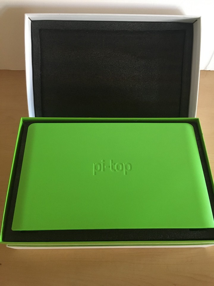 Pi-Top Laptop Development Kit, Keyboard - Green - USA 13.3in, PiTop Hub ...