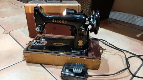 Vintage Singer Electric Sewing Machine Model 99K Circa 1956 with Case ...
