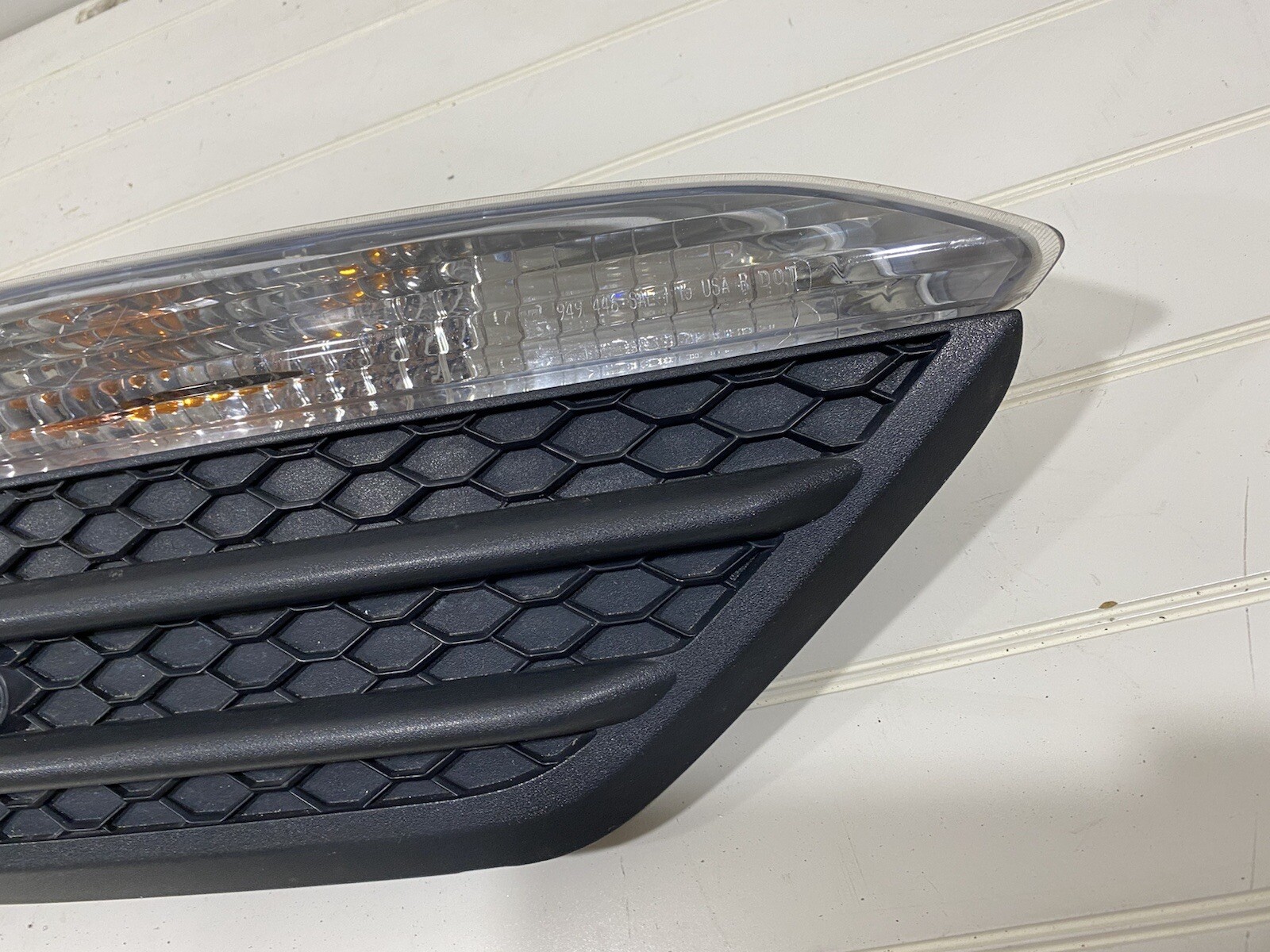 2016-2018 HONDA PILOT RIGHT FRONT FOG LIGHT LAMP COVER TRIM 71102-TG7 ...