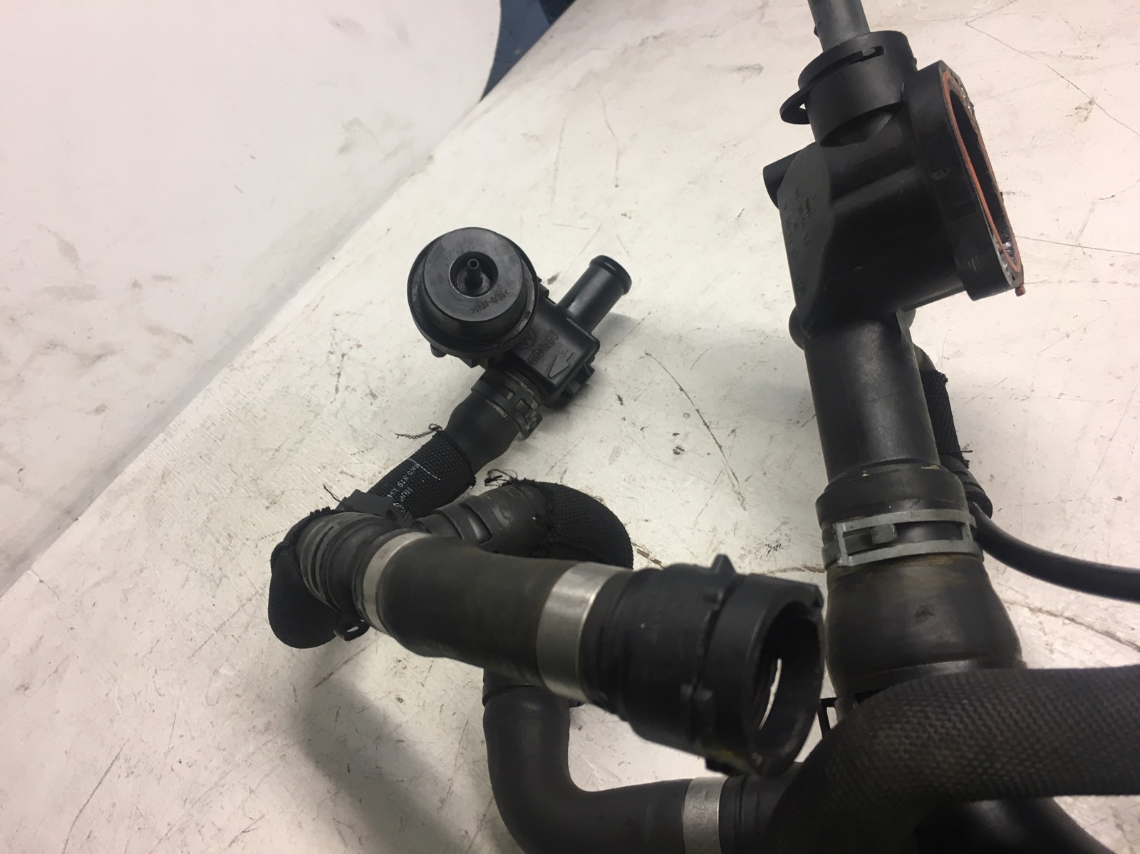 AUDI A4 B8 2.0 TDI EXEO SET COOLANT PIPE HOSES KIT HOSE SENSOR 08 12 ...