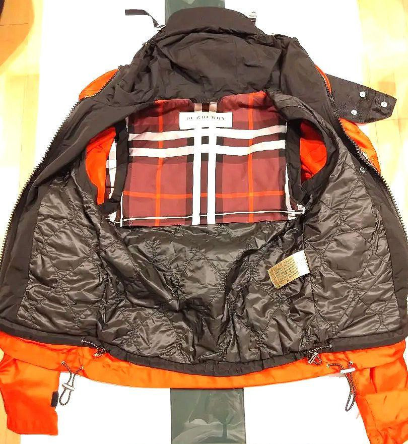 Burberry London Mountain Parka Red Black Nylon Jacket Size S Burberry London Mountain Parka Red Black Nylon Jacket Size S