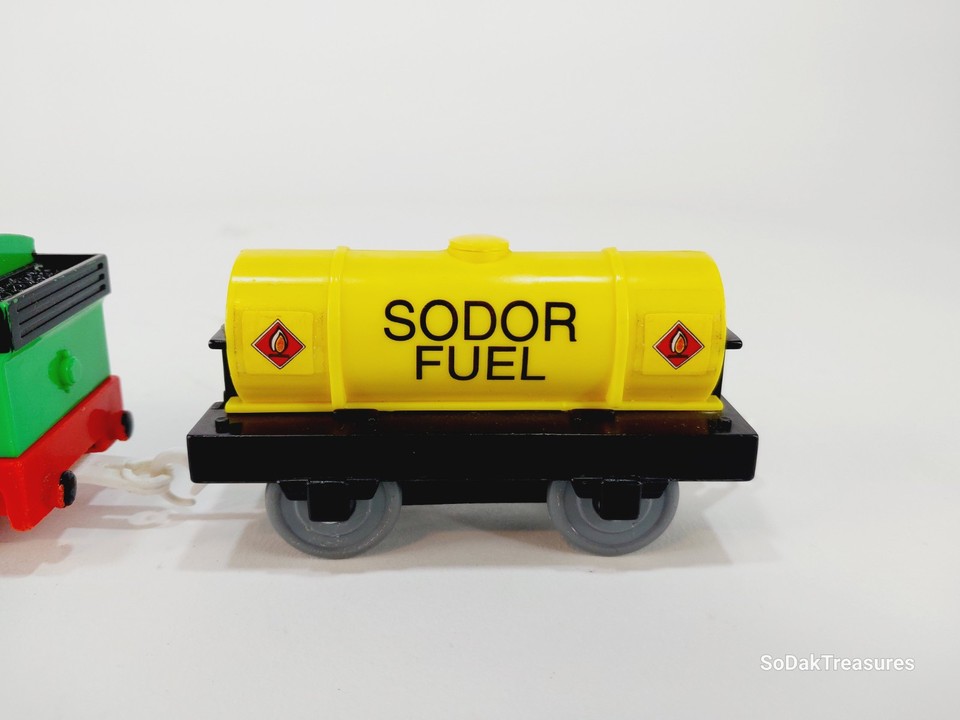 2002 Thomas & Friends Percy w/ Sodor Fuel Tank Trackmaster Train Tomy ...